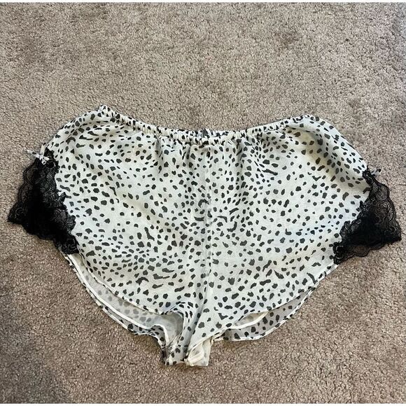 No Brand | Shorts | Vintage Animal Print High Thigh Lace Chiffon Shorts ...